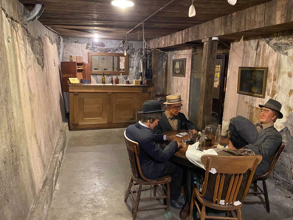 Offbeat Oregon: Pendleton’s underground tunnels were a secret shopping ...