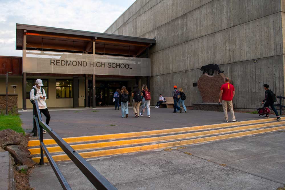 Students head back to school without pandemic restrictions | Redmond ...
